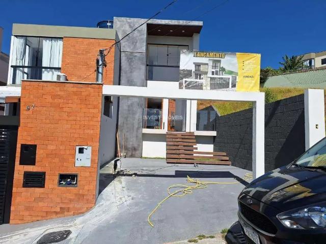 Casa / Sobrado para Venda em Juiz de Fora/MG Cerâmica 3 Quartos
