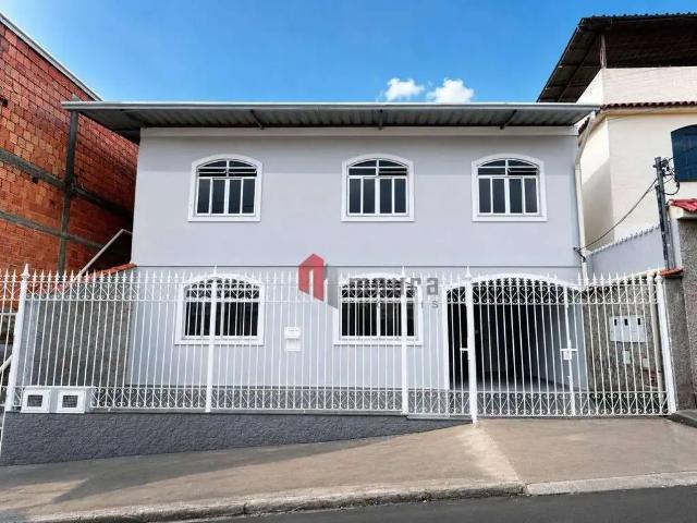 Casa / Sobrado para Venda em Juiz de Fora/MG Cidade do Sol 3 Quartos