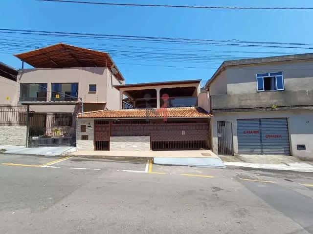 Casa / Sobrado para Venda em Juiz de Fora/MG Democrata 3 Quartos