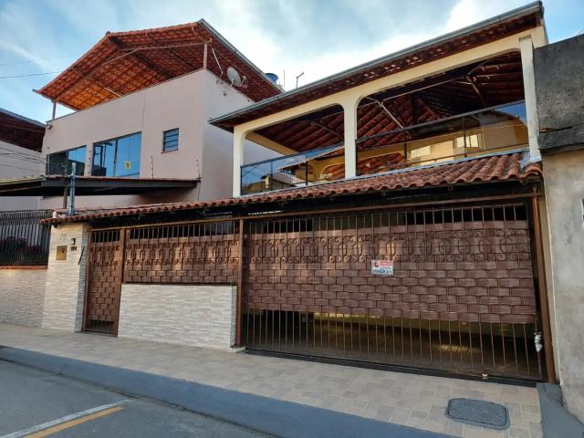Casa / Sobrado para Venda em Juiz de Fora/MG Democrata 3 Quartos