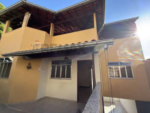 Casa / Sobrado para Venda em Juiz de Fora/MG Encosta do Sol 3 Quartos