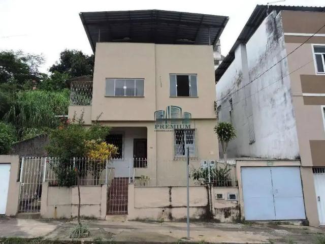 Casa / Sobrado para Venda em Juiz de Fora/MG Fábrica 3 Quartos