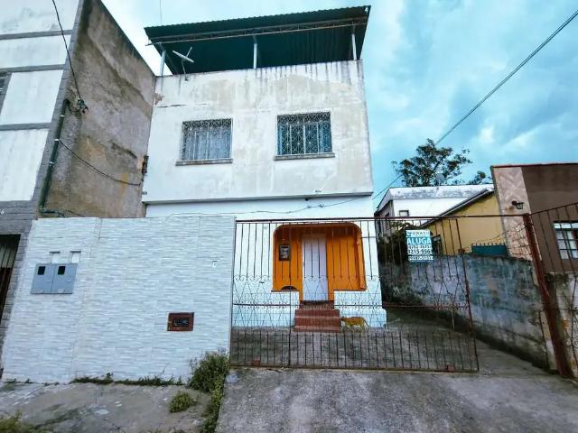 Casa / Sobrado para Venda em Juiz de Fora/MG Fábrica 3 Quartos
