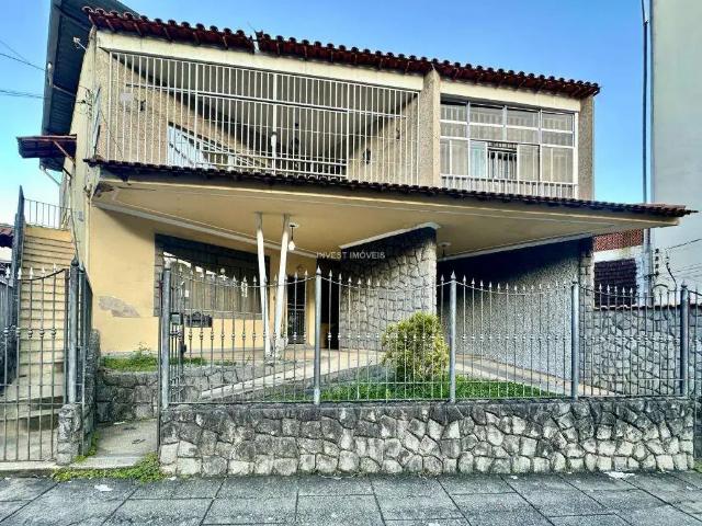 Casa / Sobrado para Venda em Juiz de Fora/MG Grajaú 3 Quartos