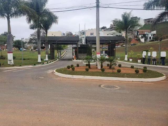 Casa / Sobrado para Venda em Juiz de Fora/MG Grama 4 Quartos