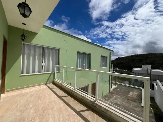 Casa / Sobrado para Venda em Juiz de Fora/MG Grama 4 Quartos