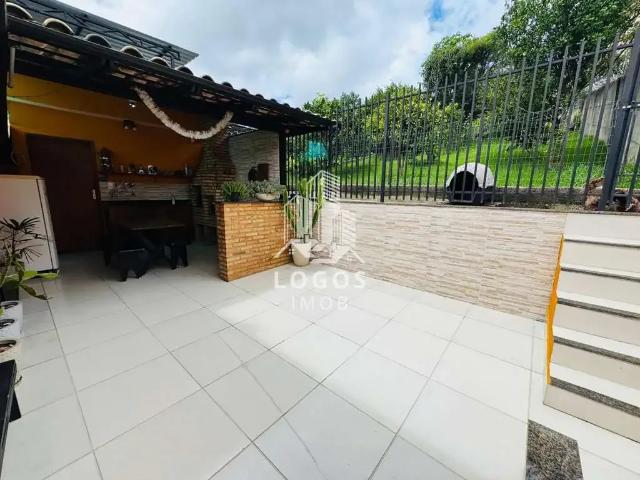 Casa / Sobrado para Venda em Juiz de Fora/MG Grama 5 Quartos