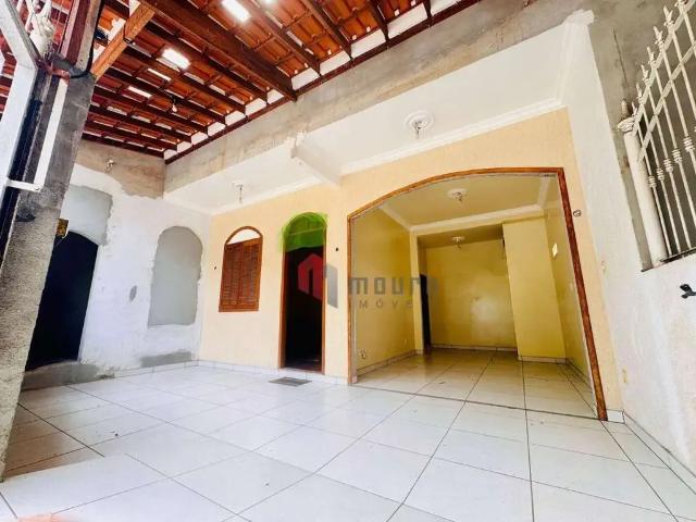Casa / Sobrado para Venda em Juiz de Fora/MG Grama 6 Quartos