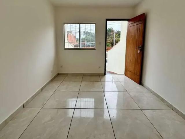 Casa / Sobrado para Venda em Juiz de Fora/MG Grama 2 Quartos