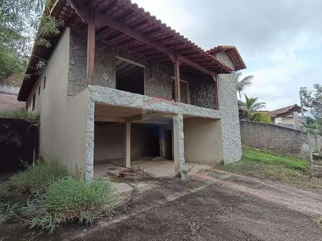 Casa / Sobrado para Venda em Juiz de Fora/MG Grama 3 Quartos