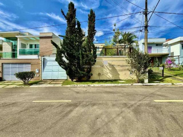 Casa / Sobrado para Venda em Juiz de Fora/MG Grama 3 Quartos