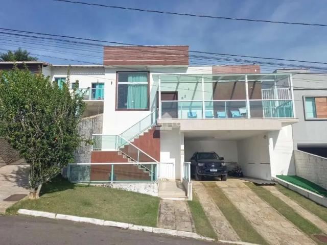 Casa / Sobrado para Venda em Juiz de Fora/MG Grama 3 Quartos