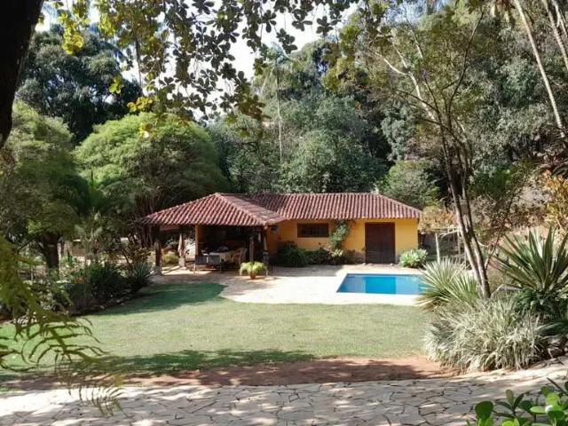 Casa / Sobrado para Venda em Juiz de Fora/MG Graminha 2 Quartos