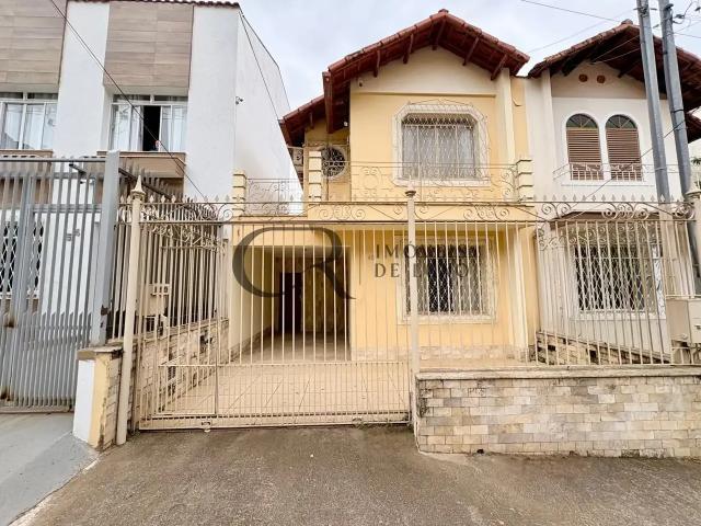 Casa / Sobrado para Venda em Juiz de Fora/MG Granbery 5 Quartos