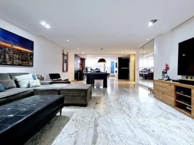 Casa / Sobrado para Venda em Juiz de Fora/MG Granbery 3 Quartos