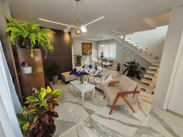 Casa / Sobrado para Venda em Juiz de Fora/MG Industrial 4 Quartos