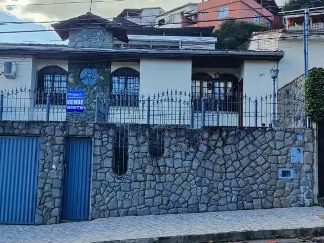 Casa / Sobrado para Venda em Juiz de Fora/MG Jardim do Sol 4 Quartos