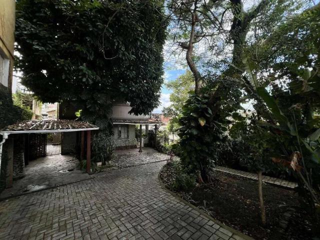 Casa / Sobrado para Venda em Juiz de Fora/MG Jardim de Alá 3 Quartos
