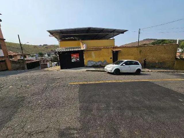Casa / Sobrado para Venda em Juiz de Fora/MG Jóquei Clube 1 Quartos