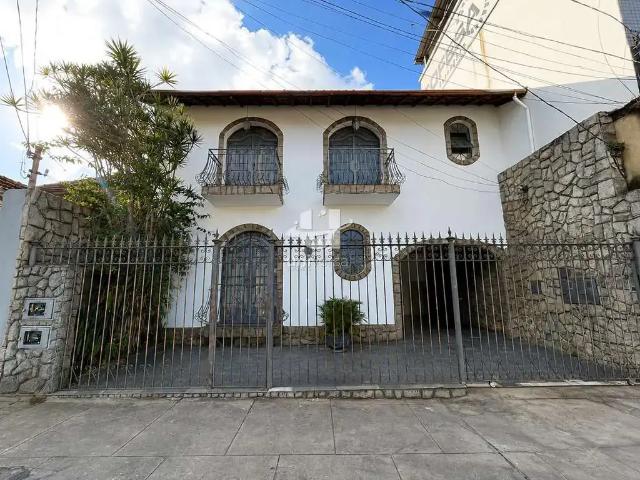 Casa / Sobrado para Venda em Juiz de Fora/MG Manoel Honório 5 Quartos