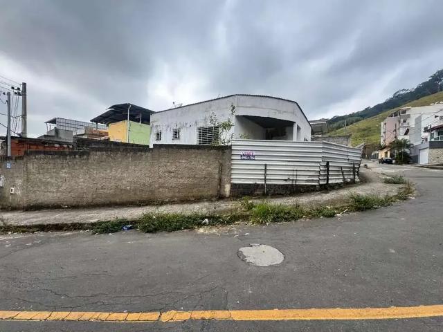 Casa / Sobrado para Venda em Juiz de Fora/MG Monte Castelo 3 Quartos