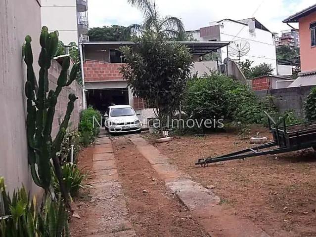 Casa / Sobrado para Venda em Juiz de Fora/MG Nova Era 4 Quartos