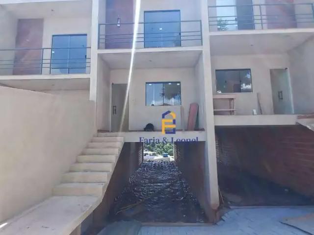 Casa / Sobrado para Venda em Juiz de Fora/MG Parque Independência 2 Quartos