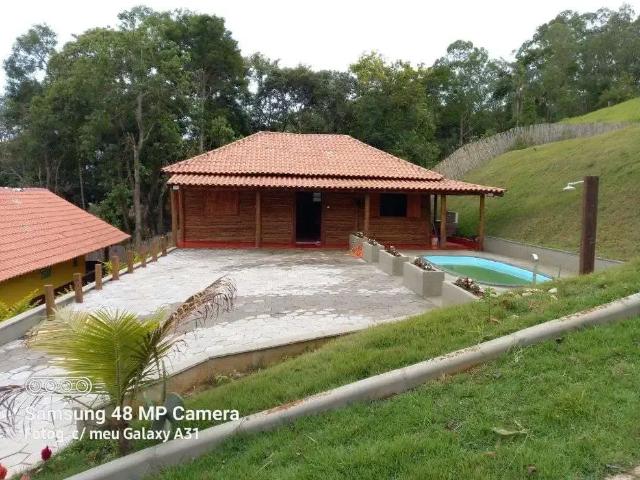 Casa / Sobrado para Venda em Juiz de Fora/MG Reprêsa 2 Quartos