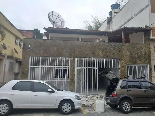 Casa / Sobrado para Venda em Juiz de Fora/MG São Mateus 3 Quartos