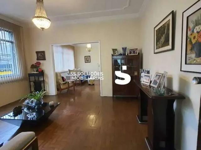 Casa / Sobrado para Venda em Juiz de Fora/MG São Mateus 4 Quartos