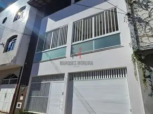 Casa / Sobrado para Venda em Juiz de Fora/MG São Mateus 4 Quartos