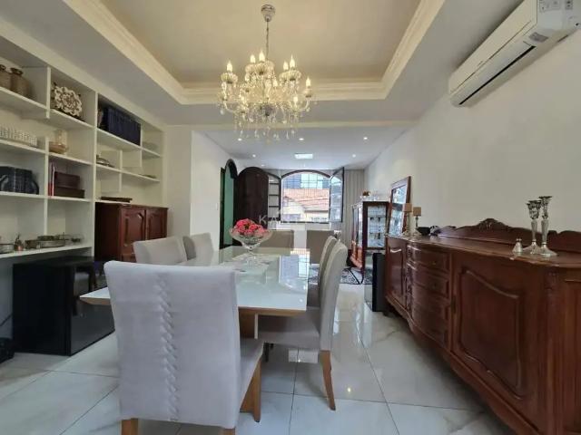 Casa / Sobrado para Venda em Juiz de Fora/MG São Mateus 4 Quartos