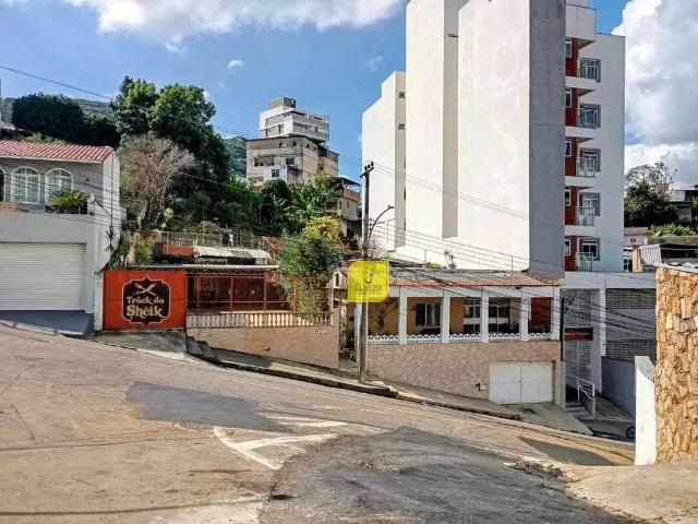 Casa / Sobrado para Venda em Juiz de Fora/MG São Mateus 4 Quartos