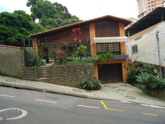 Casa / Sobrado para Venda em Juiz de Fora/MG São Mateus 4 Quartos