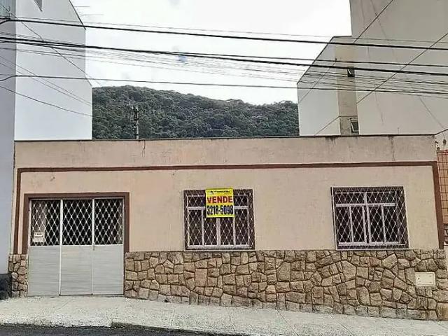 Casa / Sobrado para Venda em Juiz de Fora/MG São Mateus 4 Quartos