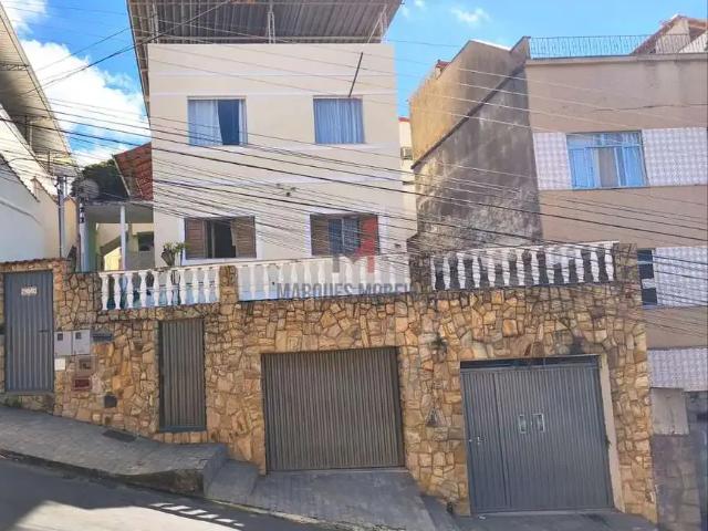 Casa / Sobrado para Venda em Juiz de Fora/MG São Mateus 5 Quartos