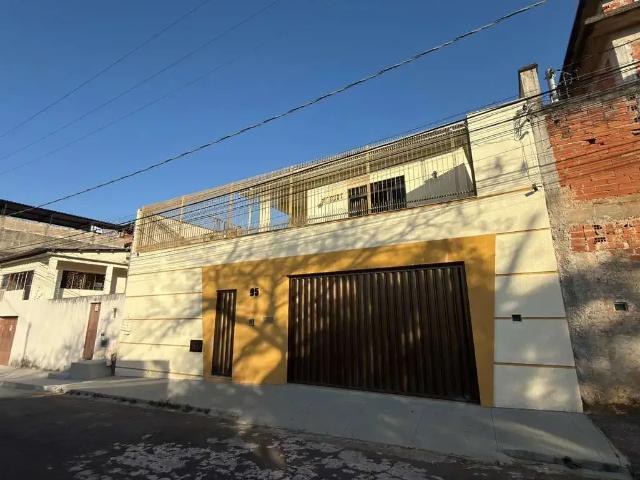 Casa / Sobrado para Venda em Juiz de Fora/MG São Pedro 3 Quartos