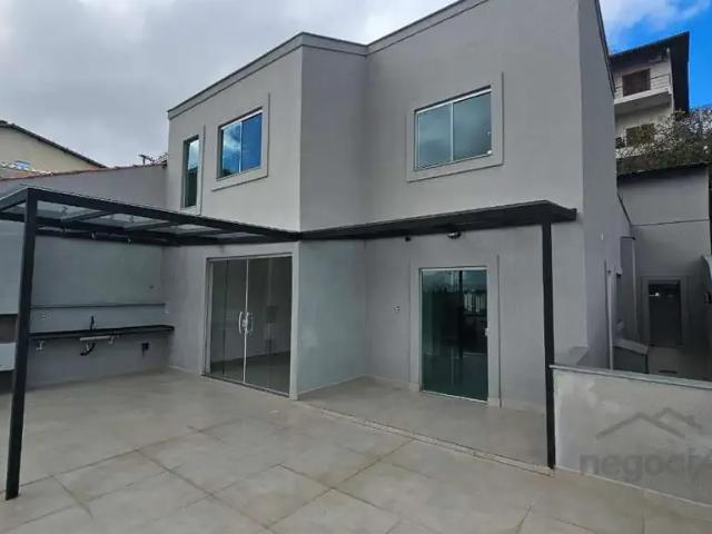 Casa / Sobrado para Venda em Juiz de Fora/MG São Pedro 3 Quartos