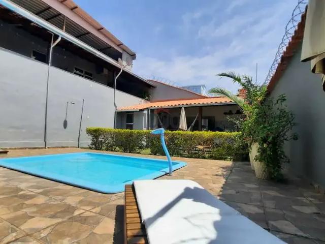 Casa / Sobrado para Venda em Juiz de Fora/MG São Pedro 4 Quartos