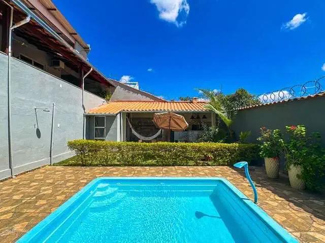 Casa / Sobrado para Venda em Juiz de Fora/MG São Pedro 4 Quartos