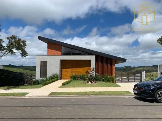 Casa / Sobrado para Venda em Juiz de Fora/MG São Pedro 4 Quartos