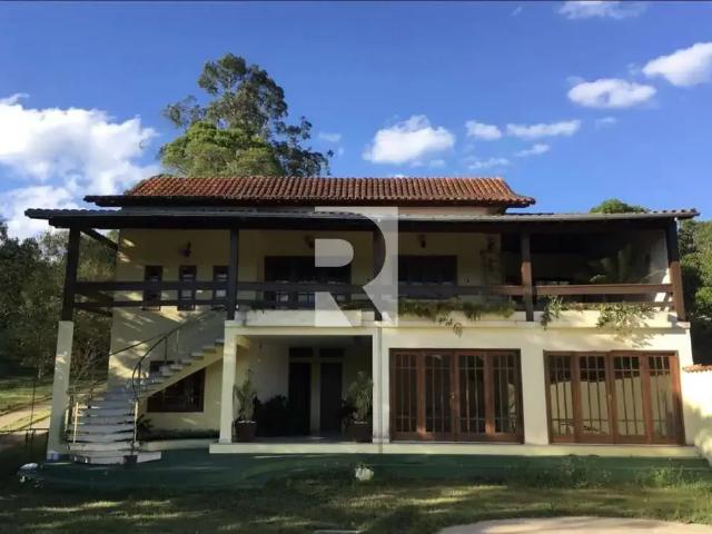 Casa / Sobrado para Venda em Juiz de Fora/MG São Pedro 5 Quartos