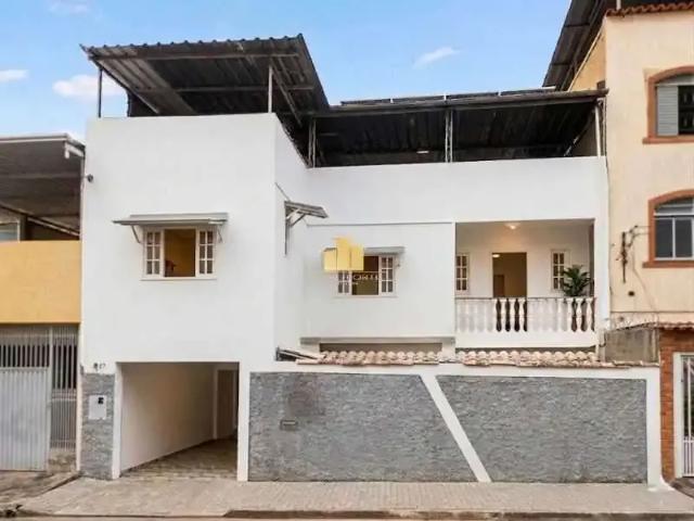 Casa / Sobrado para Venda em Juiz de Fora/MG Santa Terezinha 2 Quartos