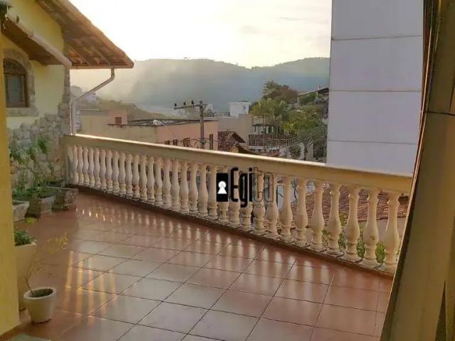 Casa / Sobrado para Venda em Juiz de Fora/MG Santa Cecília 3 Quartos