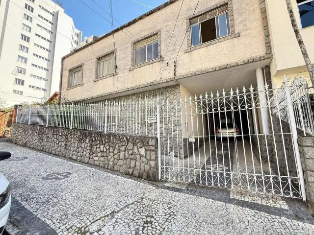 Casa / Sobrado para Venda em Juiz de Fora/MG Santa Helena 4 Quartos