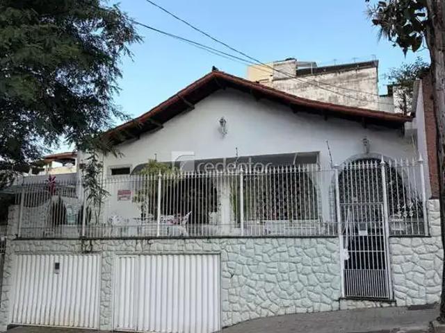 Casa / Sobrado para Venda em Juiz de Fora/MG Santa Helena 5 Quartos