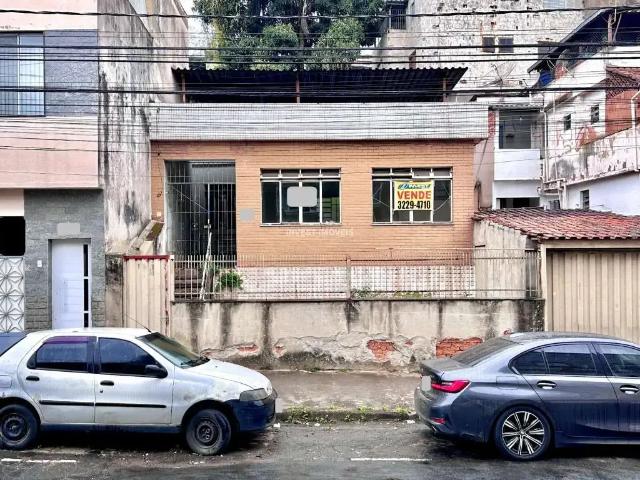 Casa / Sobrado para Venda em Juiz de Fora/MG Santa Luzia 3 Quartos