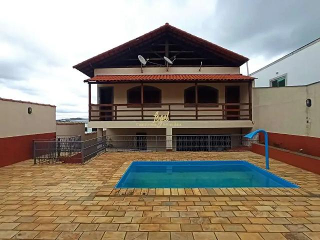 Casa / Sobrado para Venda em Juiz de Fora/MG Santa Maria 4 Quartos