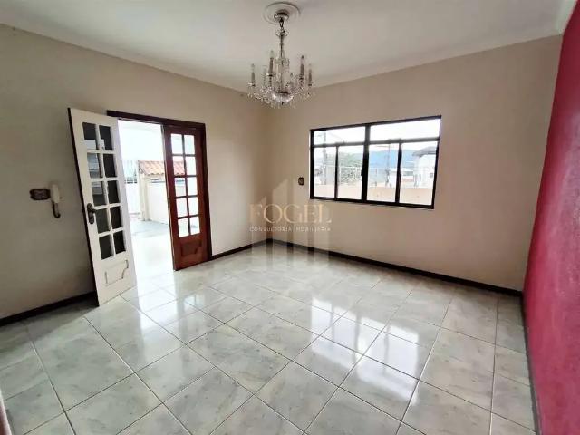 Casa / Sobrado para Venda em Juiz de Fora/MG Santa Maria 5 Quartos