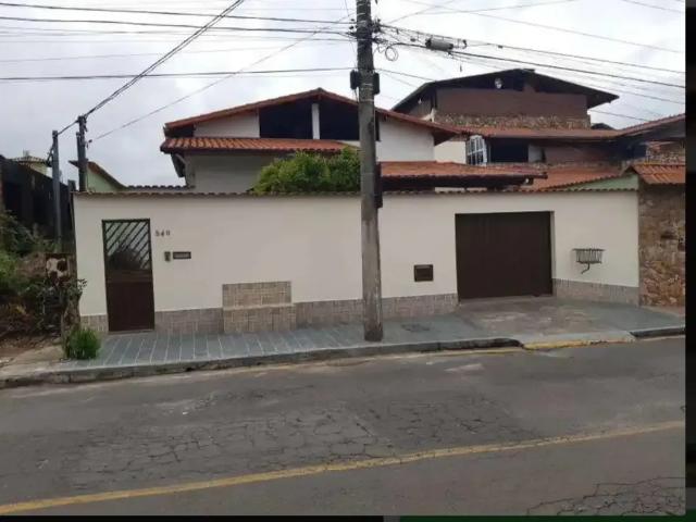 Casa / Sobrado para Venda em Juiz de Fora/MG Santa Maria 3 Quartos